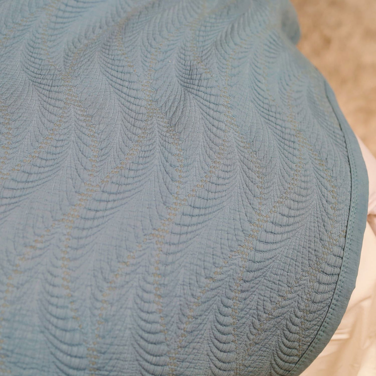Blue Leaves Bed Cover – CottonLandlinens